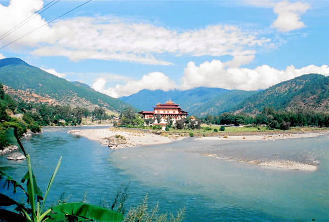 30 Places to Visit in Paro, Tourist Places & Top Attractions