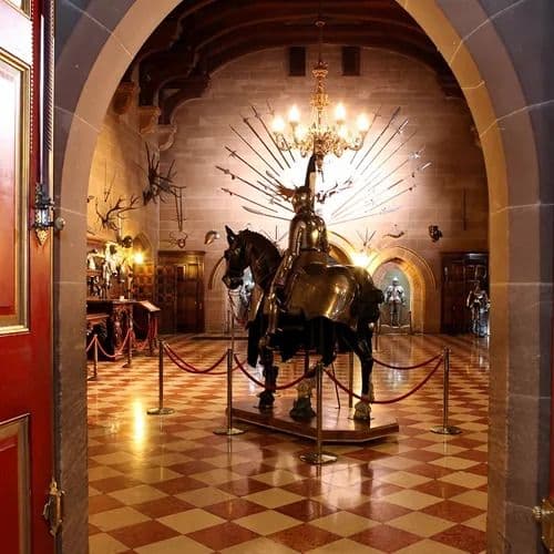 Warwick Castle: A Guide To Medieval Period Castle