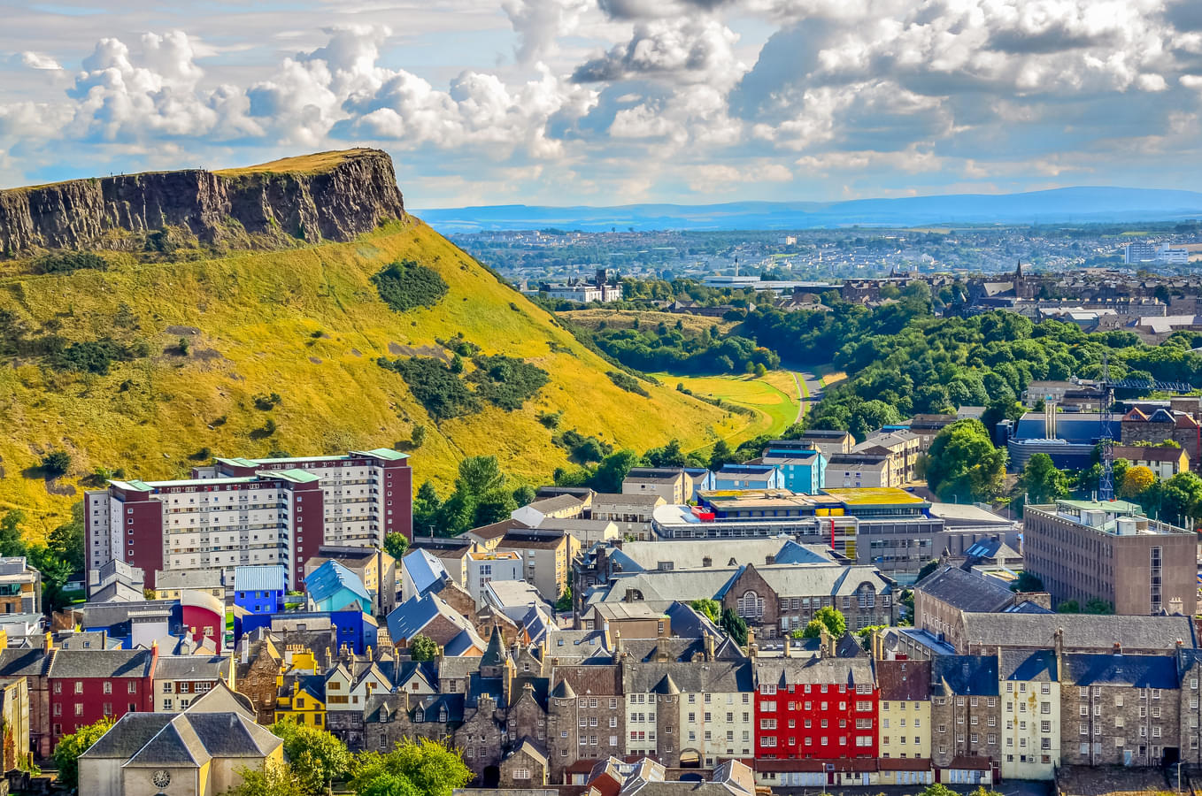 25 Places to Visit in Edinburgh, Tourist Places & Attractions