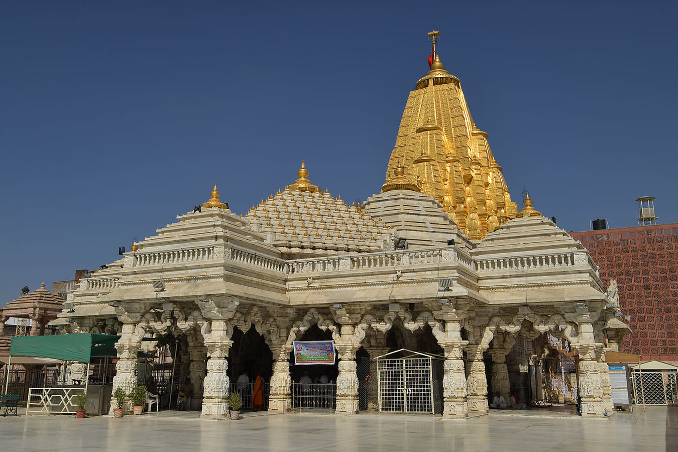 25 Places to Visit in Surat, Tourist Places & Top Attractions