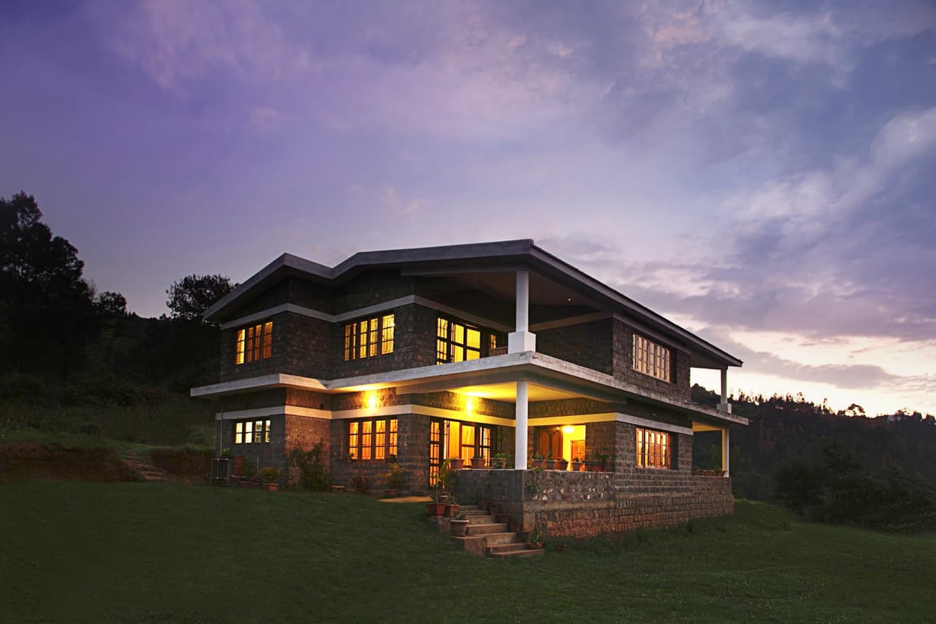 10 Homestays in Ooty with Kitchen, Book & Get Upto 50% Off