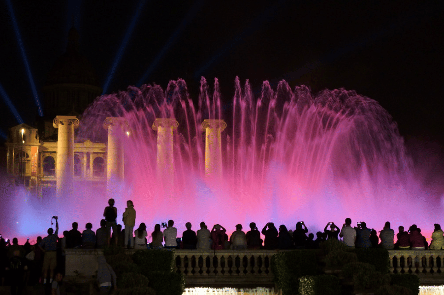 Magic Fountain Montjuïc: Get Mesmerized by Spectacular Show