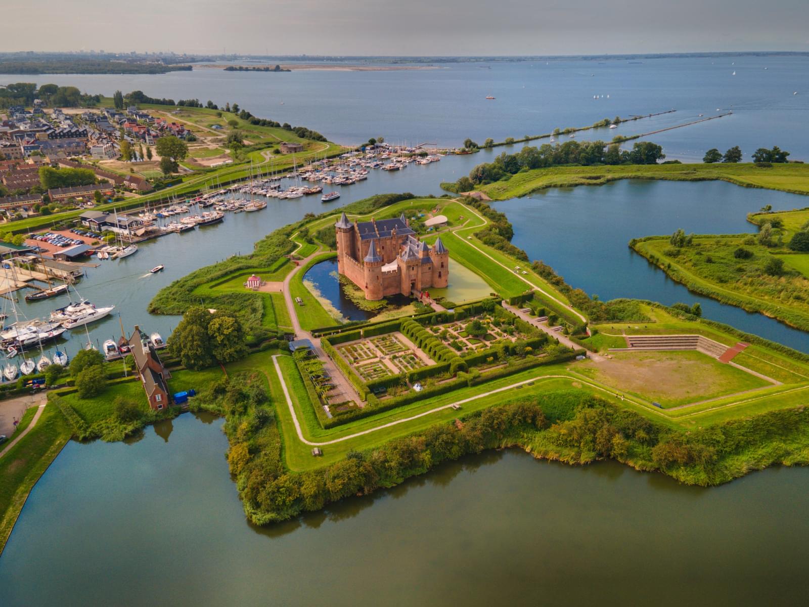 25 أماكن للزيارة في أمستردام | الدليل النهائي لمشاهدة معالم المدينة