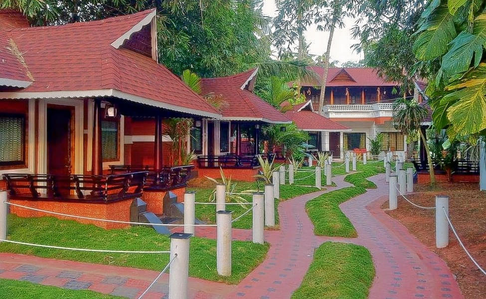 Varkala Tourism, India: Places, Best Time & Tour Packages 2024