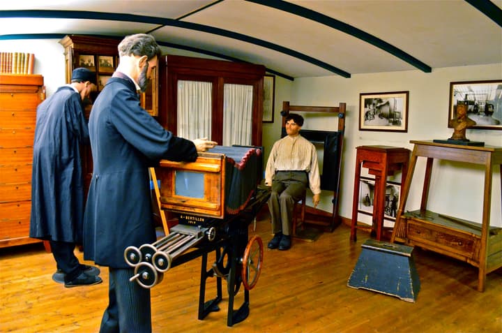 Musee De La Magie | Unveiling the Secrets of Magic in Paris