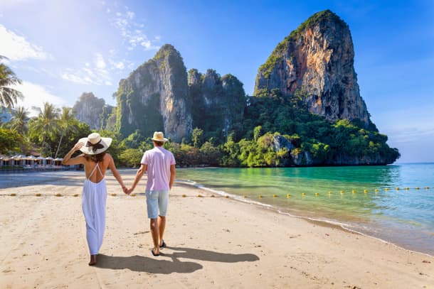 11 Islands Near Pattaya That Are Too Mesmerizing To Skip!