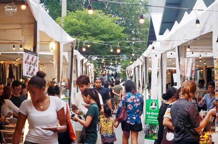15 Night Markets In Bangkok That Are A Shopaholic’s Paradise