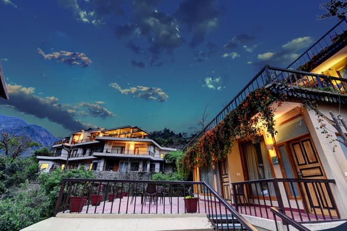 20 Luxury Resorts in Rishikesh, 50% Off Deals