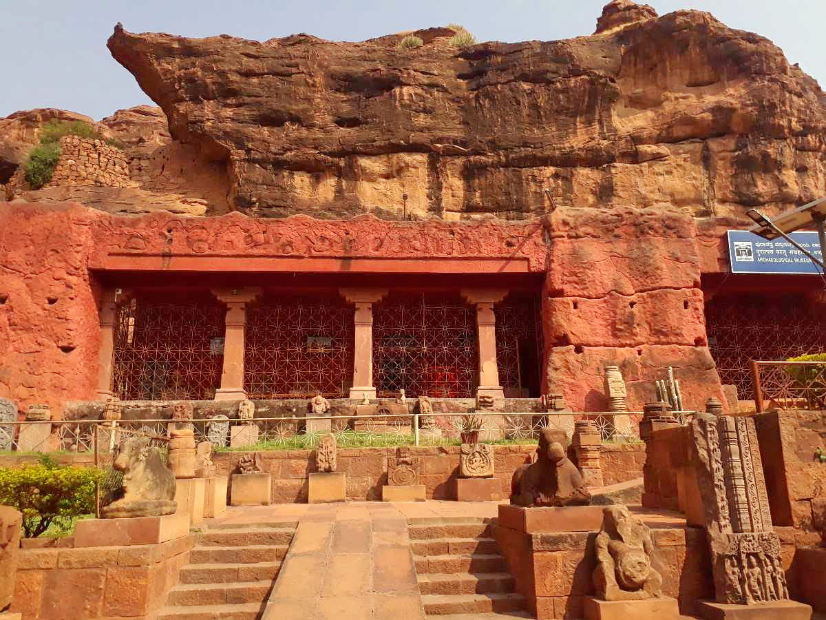 15 Places to Visit in Badami, Tourist Places & Top Attractions