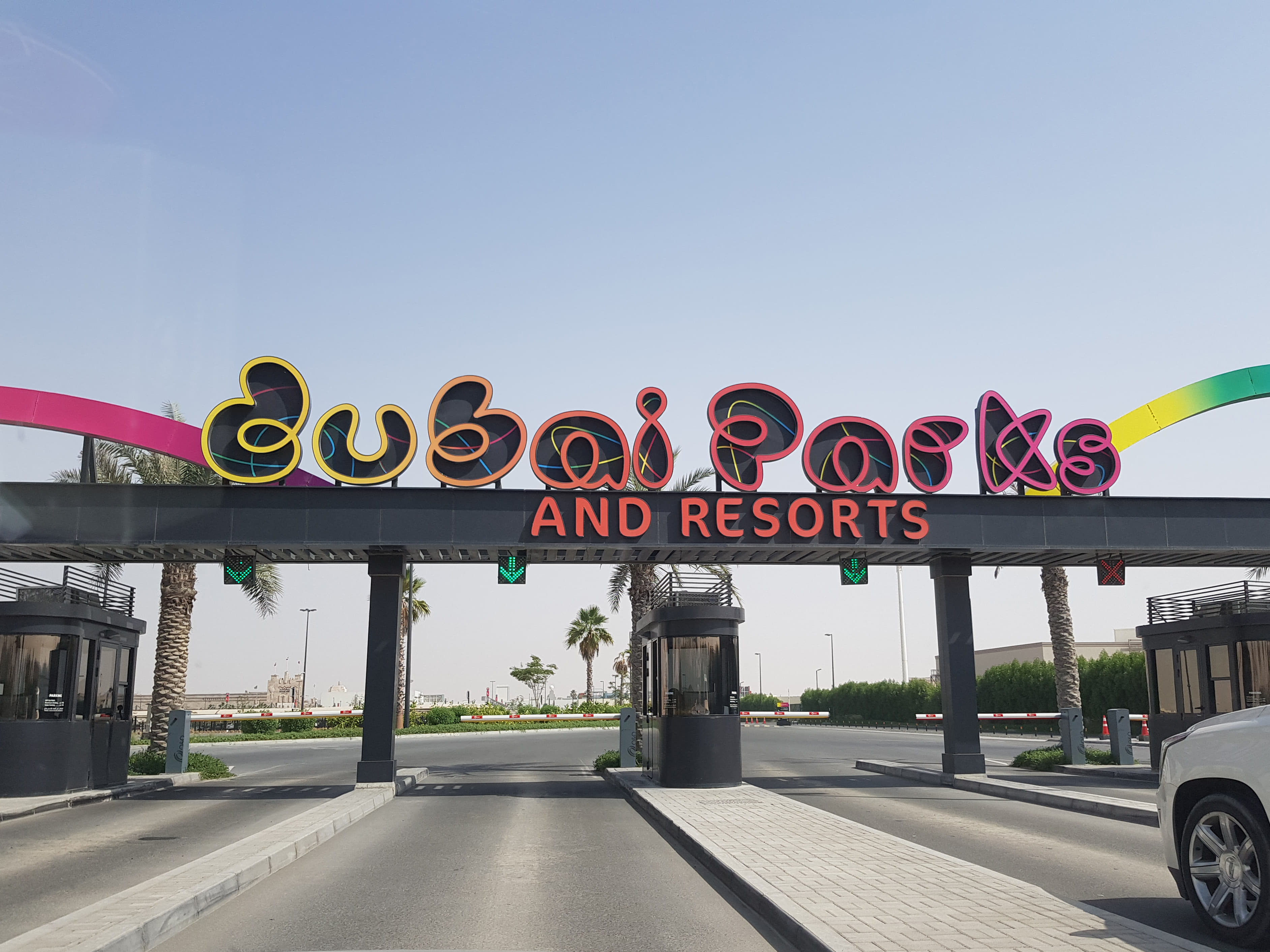 How to Go to Dubai Parks & Resorts with Convenience