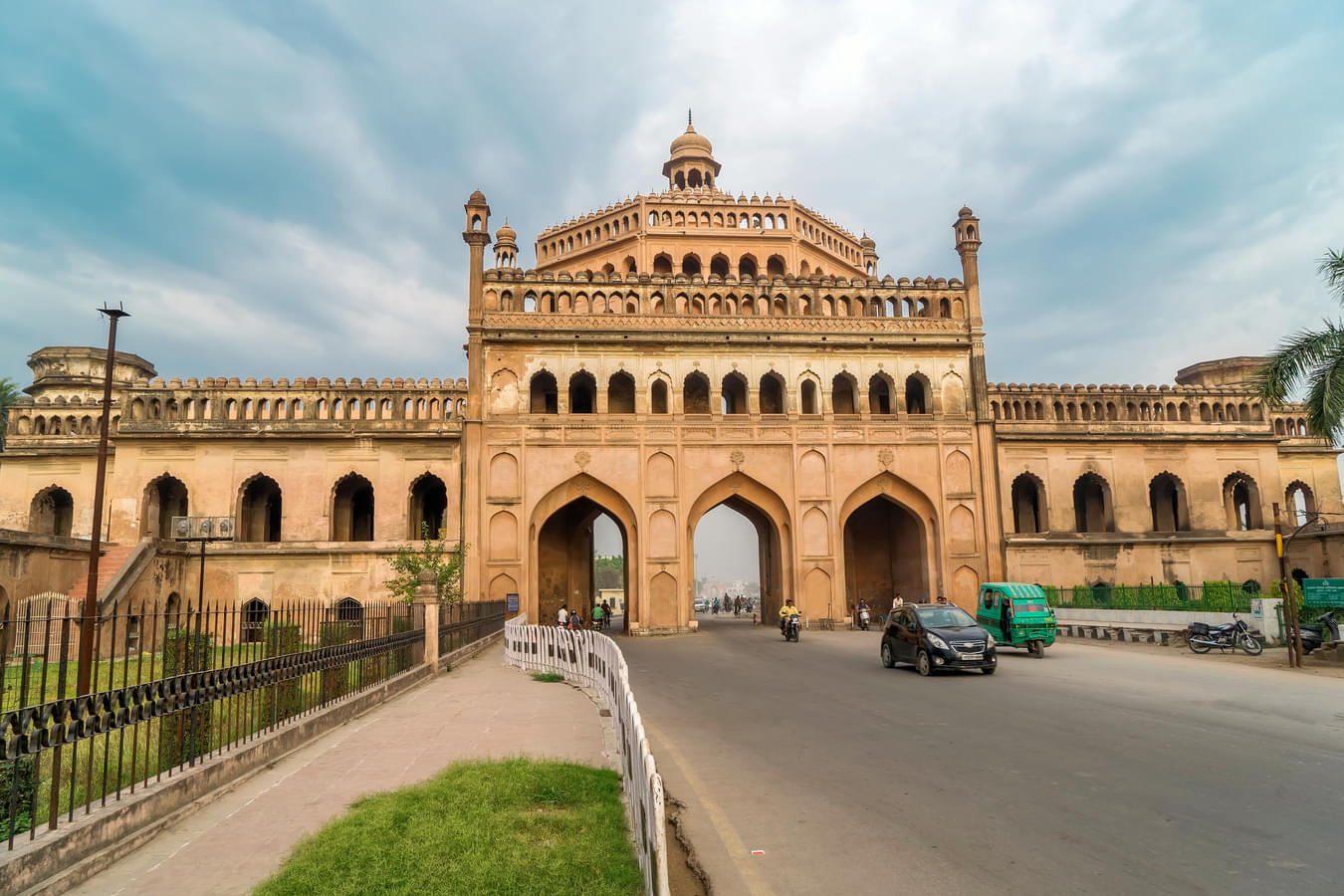 30 Places to Visit in Lucknow, Tourist Places & Top Attractions