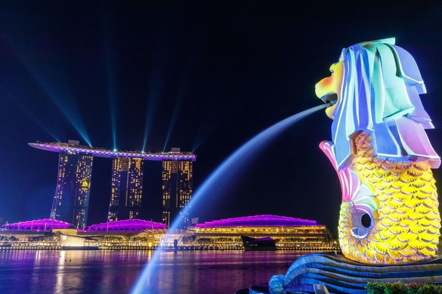 Merlion Park: Iconic Singapore Landmark and Symbol of the Lion City