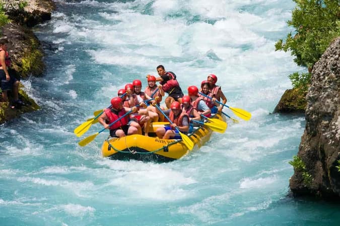 River Rafting in Manali: Upto 50% Off On Manali Rafting Packages