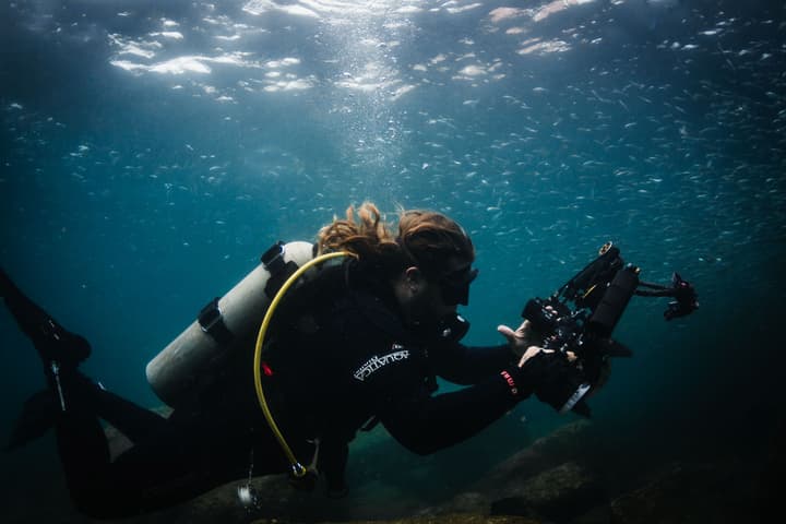 6 Places To Go Scuba Diving In London