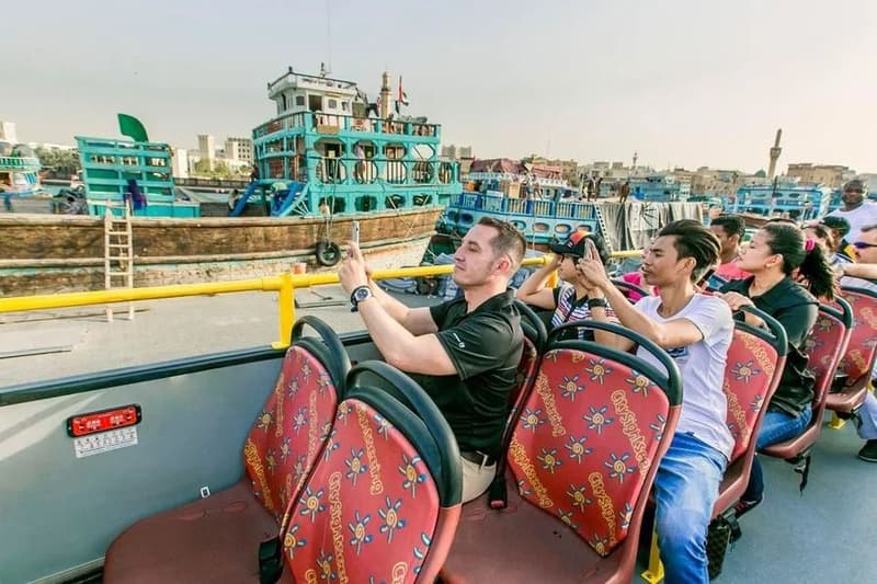Hop On Hop Off Warsaw Bus Tours: See The Famous Landmarks