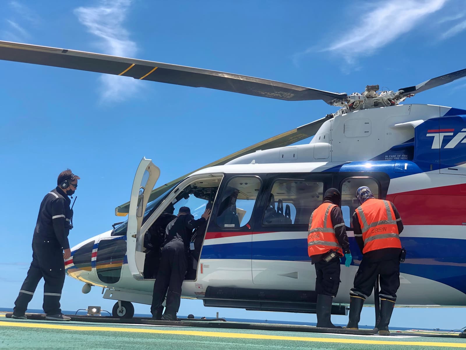 Phuket Helicopter Tours | Witness The Coastal Beauty From Top!