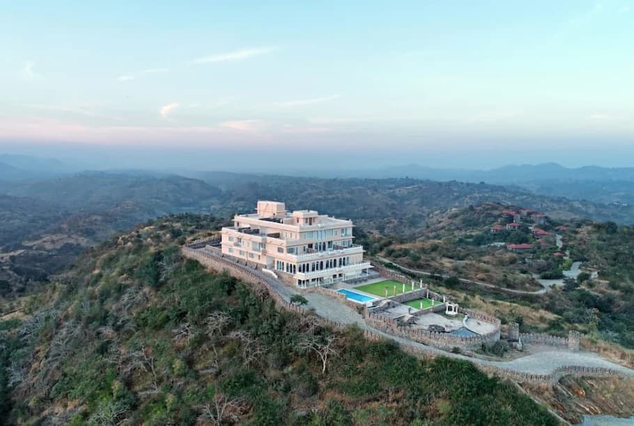 20 Resorts in Kumbhalgarh With Swimming Pool, Book @ 50% Off