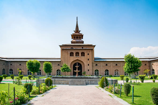 30 Places to Visit in Srinagar, Tourist Places & Top Attractions