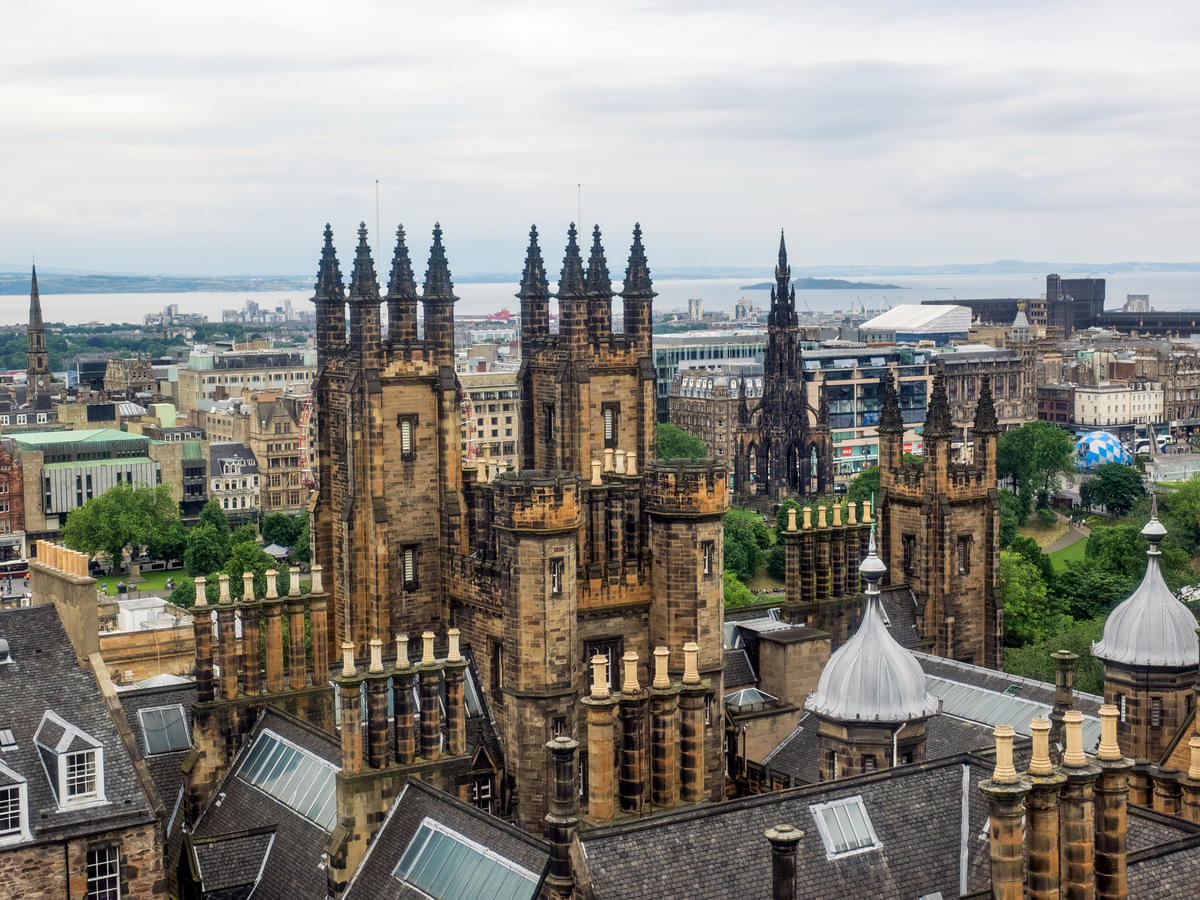 30 Places to Visit in Edinburgh, Tourist Places & Attractions