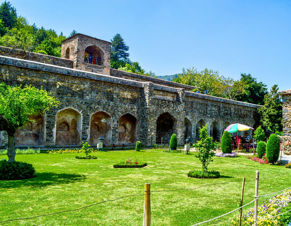 35 Places to Visit in Srinagar, Tourist Places & Top Attractions