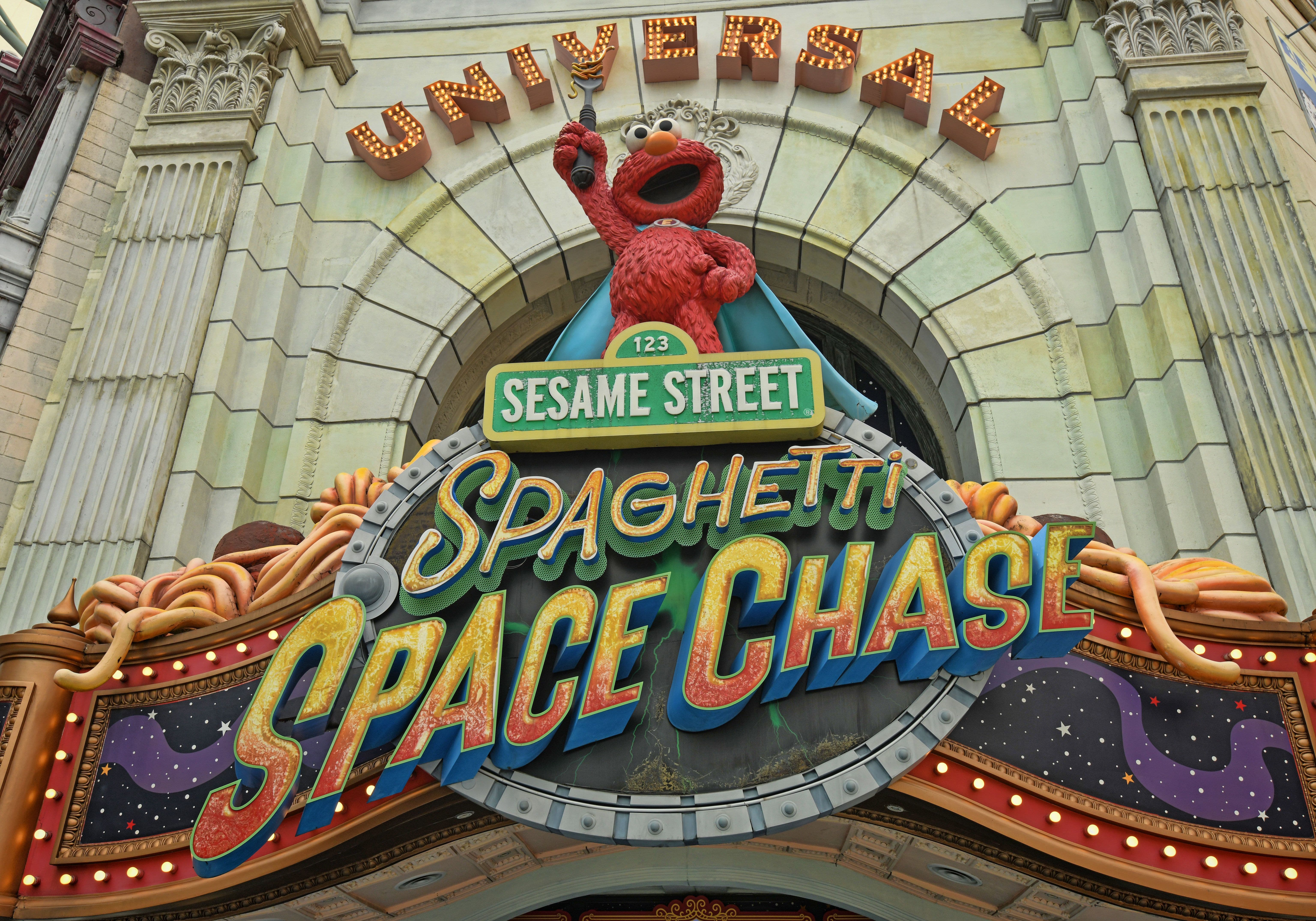 Universal Studios Singapore Sesame Street Spaghetti Space Chase