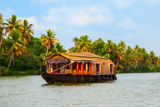 Alleppey Tourism, India: Places, Best Time & Travel Guides 2023