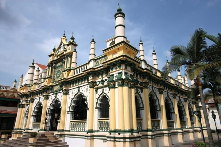 Sultan Mosque: Immerse Yourself in Singapore's Islamic Heritage