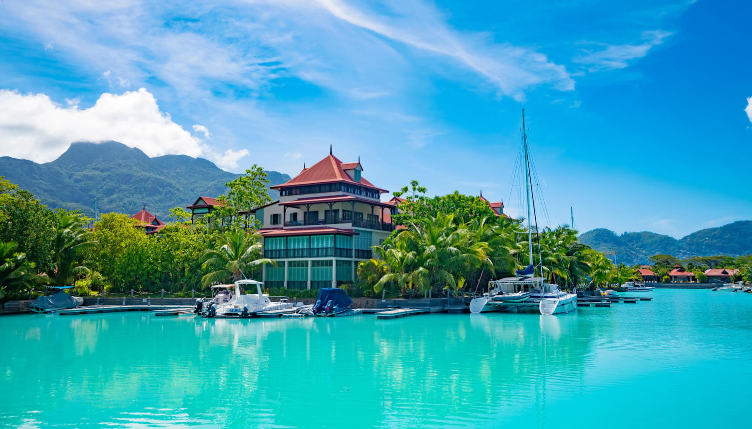 15 Places to Visit in Mahe, Tourist Places & Top Attractions