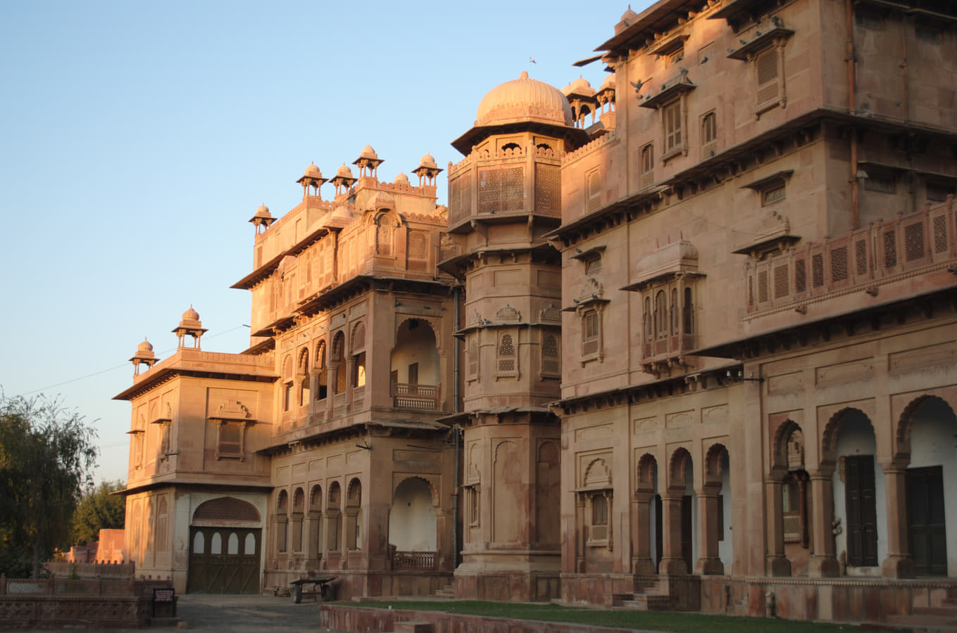 24 Places to Visit in Bikaner, Tourist Places & Top Attractions