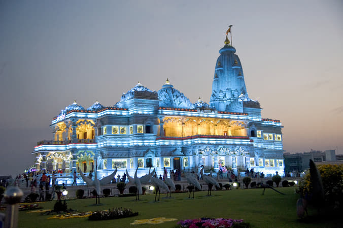 15 Places to Visit in Vrindavan, Tourist Places & Attractions