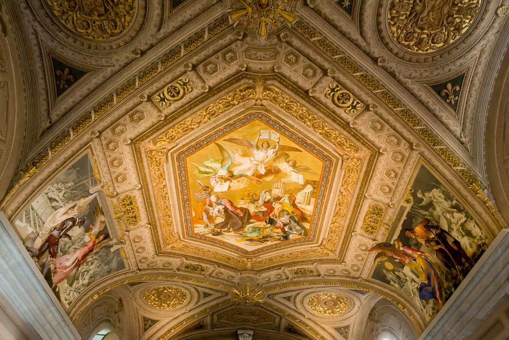 Gallery Of The Candelabra | See Magnificent Art & Architecture