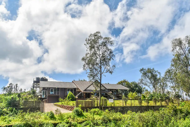 15 Places to Visit near Goa: 2024 (Updated With Distance)