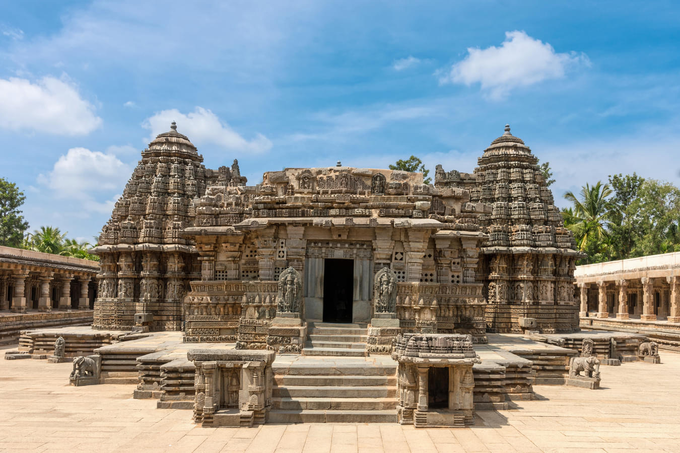 10 Places to Visit in Belur, Tourist Places & Top Attractions