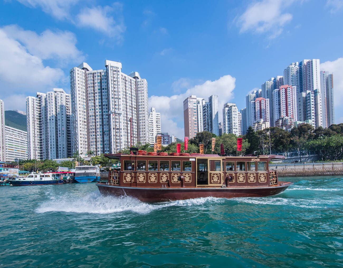 Adventurous Vacation In Hong Kong Group Tour Package