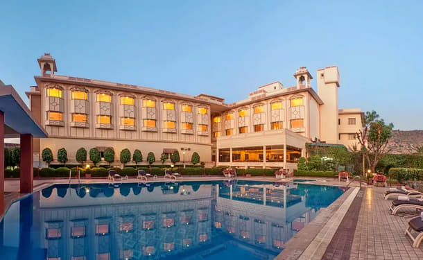 20 Resorts in Jaipur with Swimming Pool: Book @ Upto 50% Off
