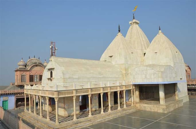 15 Places to Visit in Mathura, Tourist Places & Top Attractions