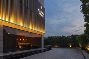 25 Clubs In Noida: 2025 Updated