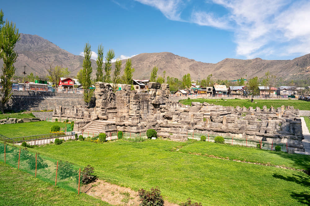 Pulwama, Jammu and Kashmir: How To Reach, Best Time & Tips