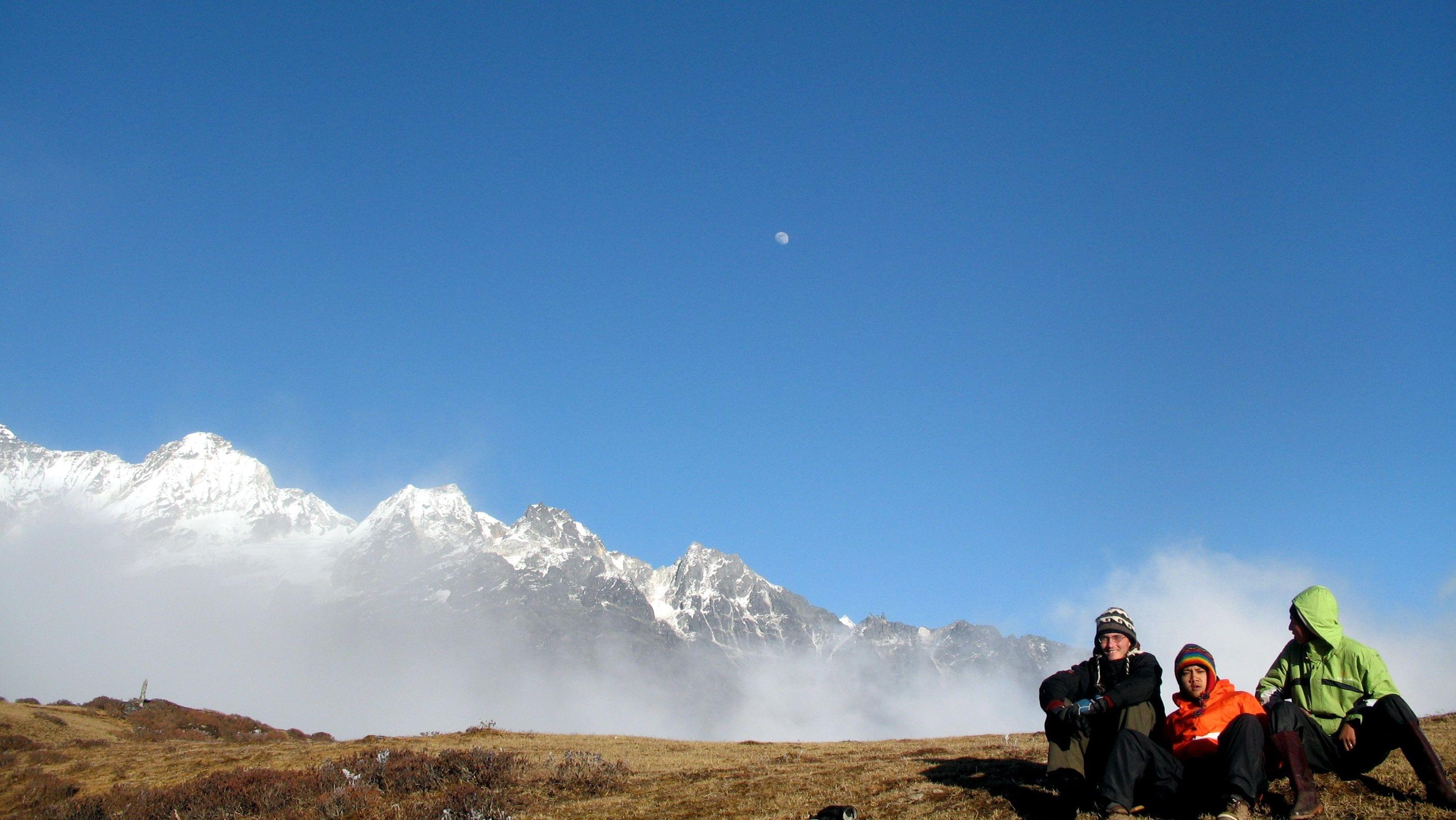 Kanatal Trek, Uttarakhand - Book @20% Off | Hey Himalayas