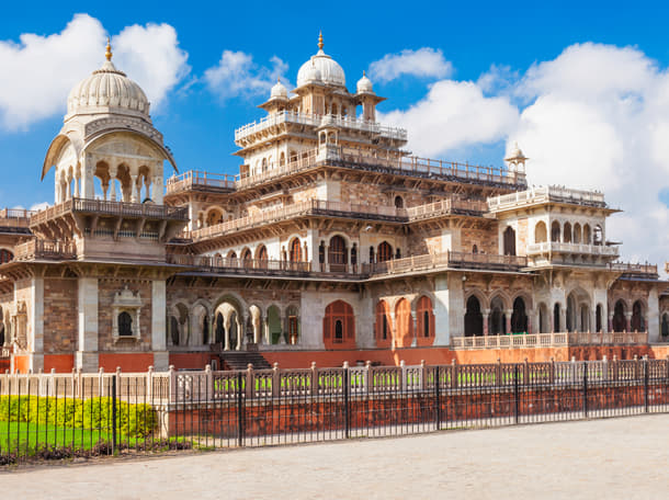 20 Historical Places in Jaipur | Best Historical Monuments!