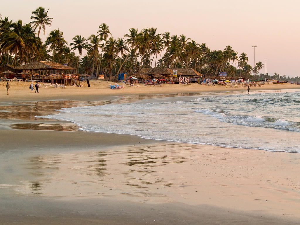15 Goa Beaches for Foreigners: 2025 (Activities & How to Reach)