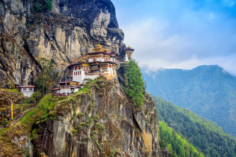 Instagrammable Bhutan | FREE Excursion to Chele La Pass