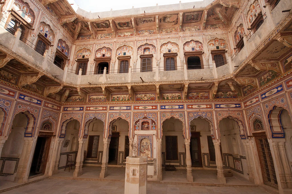 10 Places to Visit in Jhunjhunu, Tourist Places & Attractions