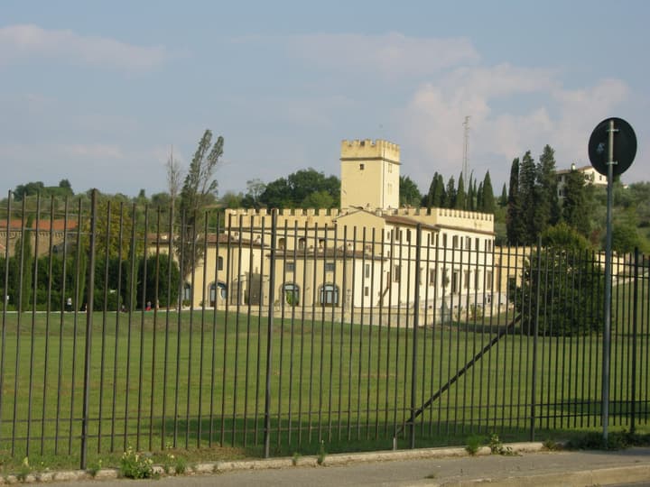 8 Castles In Florence You Should Visit For A Historic Day Out